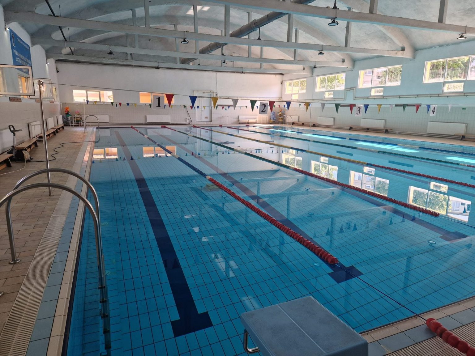 Sport pentru toți! Intrare liberă la bazinul din Complexul Sportiv Bega ...